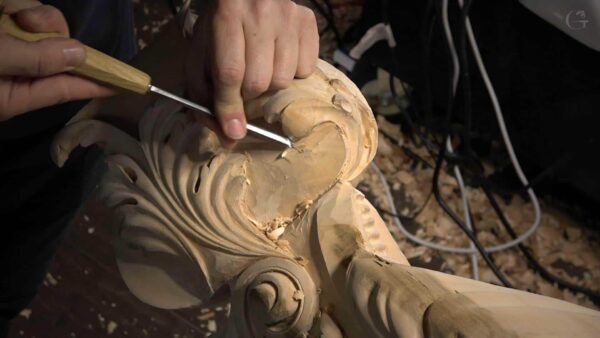 Carving Wood: wood carving tools - Woodcarving techniques and tips for ...